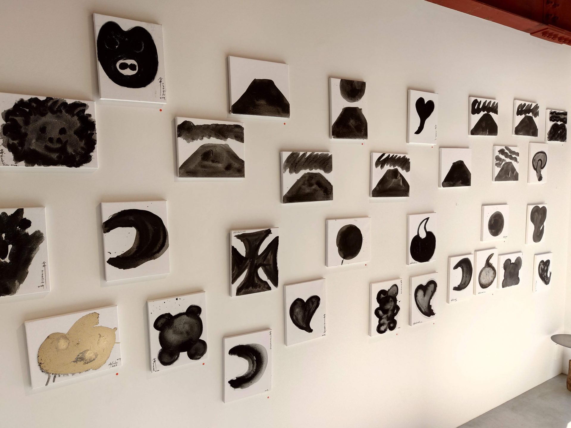 「ambos coffee」西大井駅近くの商店街に溶け込む、開放的なコーヒースタンド | しながわ西大井インフォメーションプラザ